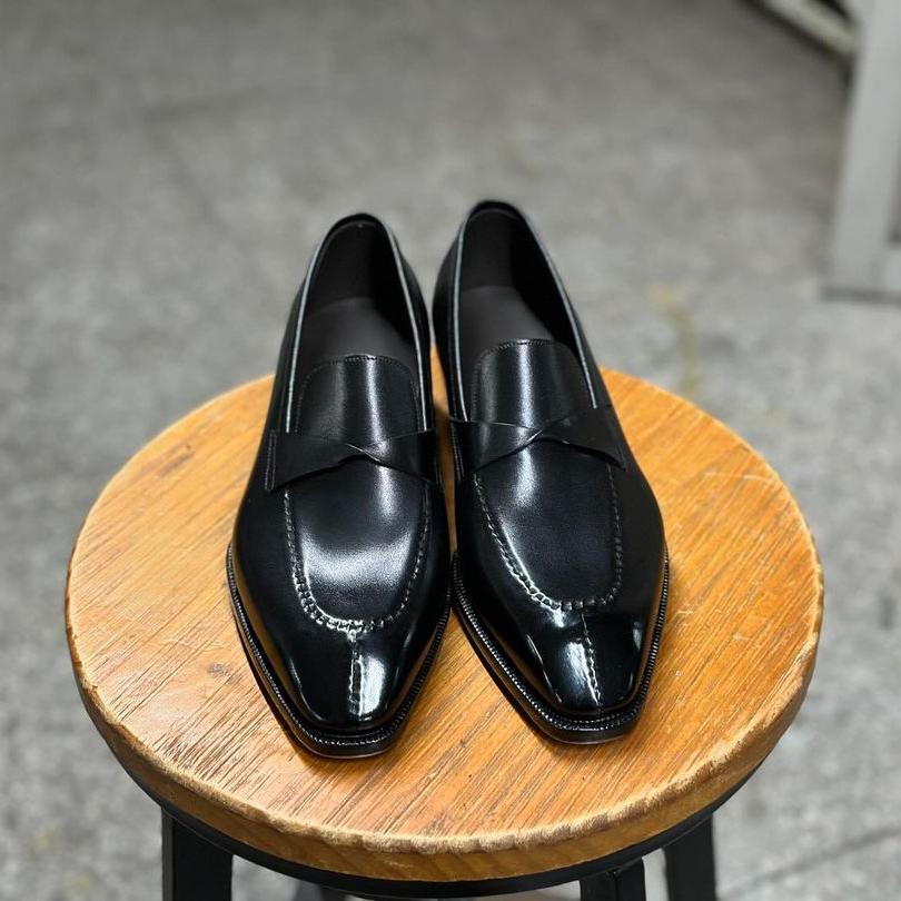 SIENNA - LUXURIOUS BLACK TWISTED STRAPED LOAFER – Fiddle Back Union